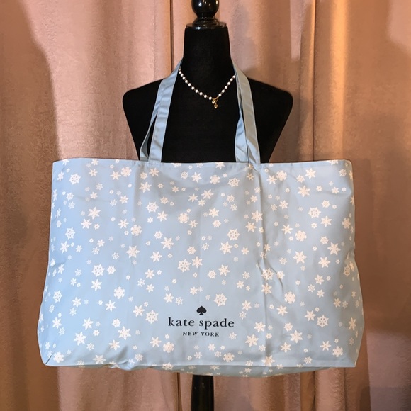 kate spade | Bags | Nwt Kate Spade Winter Snowflake Oversized Tote Bag ...